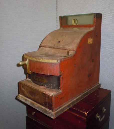 Antique Mechanical Red St Louis Cash Register No. 038