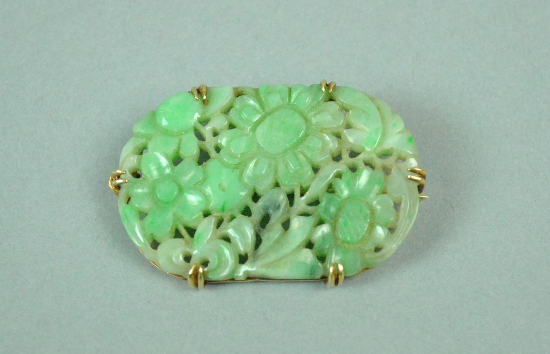14K CARVED JADE BROOCH