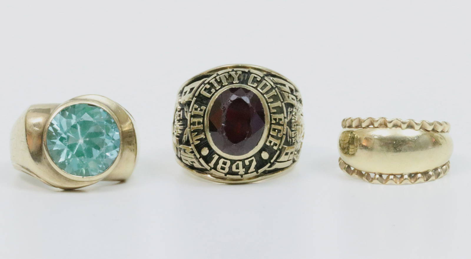 (3) Gold Rings Auction