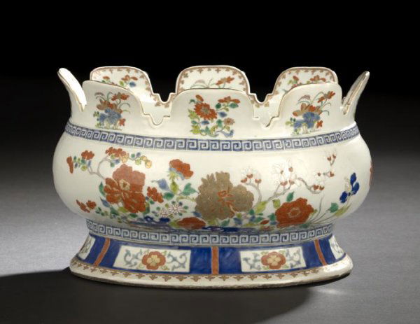 215: Chinese Export Porcelain Oval Monteith