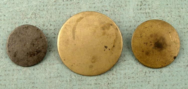 3 U.S. Colonial Era Flat Buttons Best, 1820