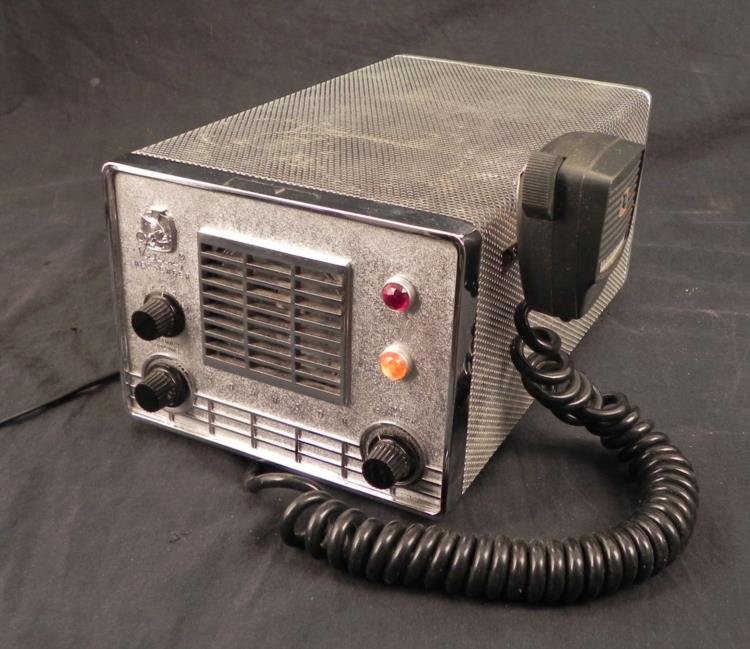 Johnson Viking Messenger Vintage Cb Radio W/ Mic