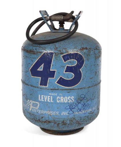Richard Petty Signed Vintage Air Tank