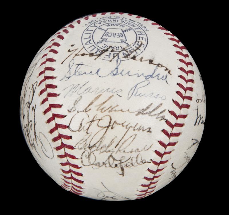 1939 WORLD SERIES CHAMPION NEW YORK YANKEES - Nov 14, 2019 | Julien's ...