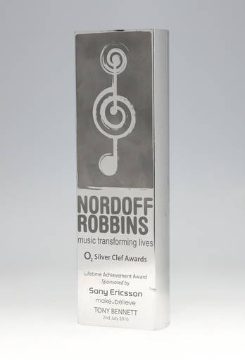 Tony Bennett | Nordoff Robbins Silver Clef Lifetime Achievement Award