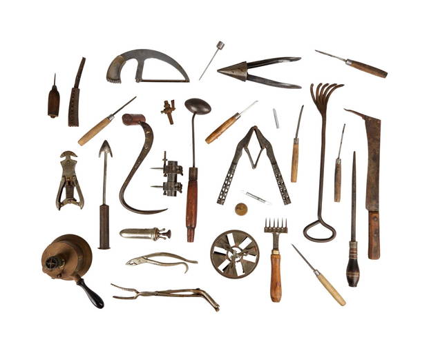 The Crow: City Of Angels | Torture Tools Props With Production Photos ...