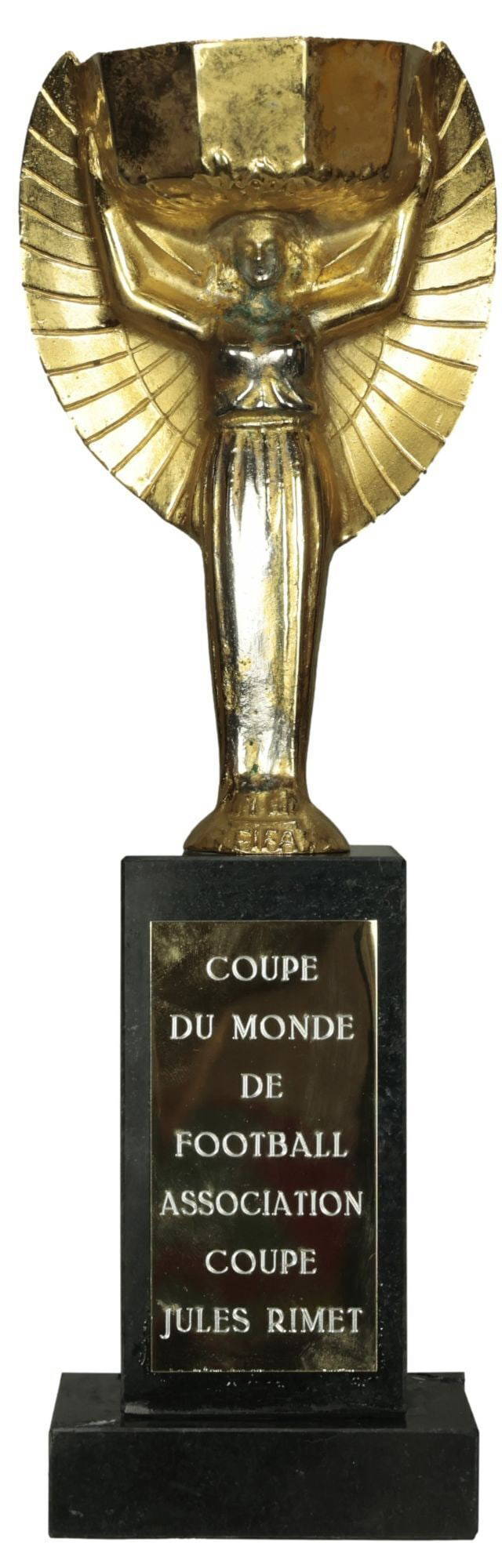Ze Maria | Brazil 1970 World Cup Jules Rimet Trophy 約瑟·馬塞洛 Auction