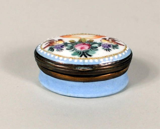 English Enamel Patch Box, 18th/19th Century - Sep 29, 2013 | Schwenke ...