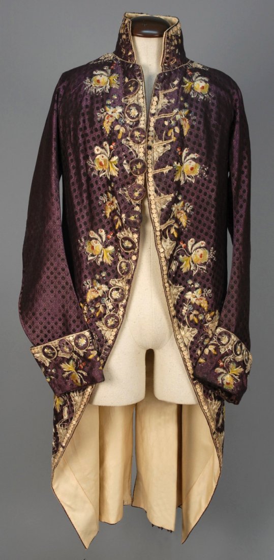 GENTS FRENCH SILK EMBROIDERED COAT, c. 1775.