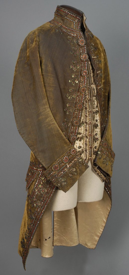 GENTS FRENCH COURT SUIT COAT and WAISTCOAT, c. 1780.