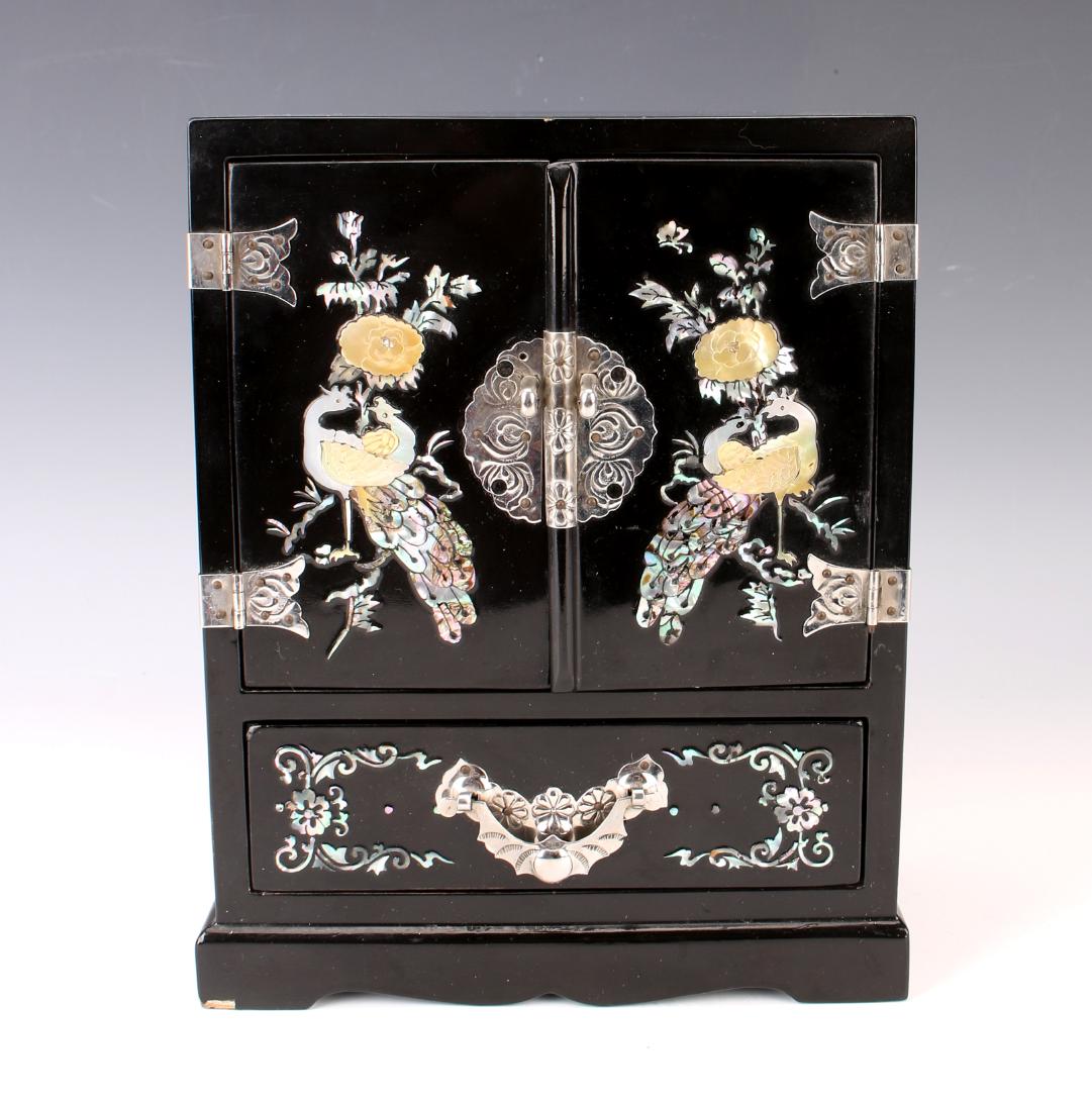 Mother Of Pearl Inlaid High Chest Black Lacquer Korean - Feb 11, 2012 ...