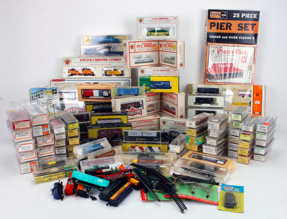 LARGE LOT OF TRAINS & TRAIN ITEMS