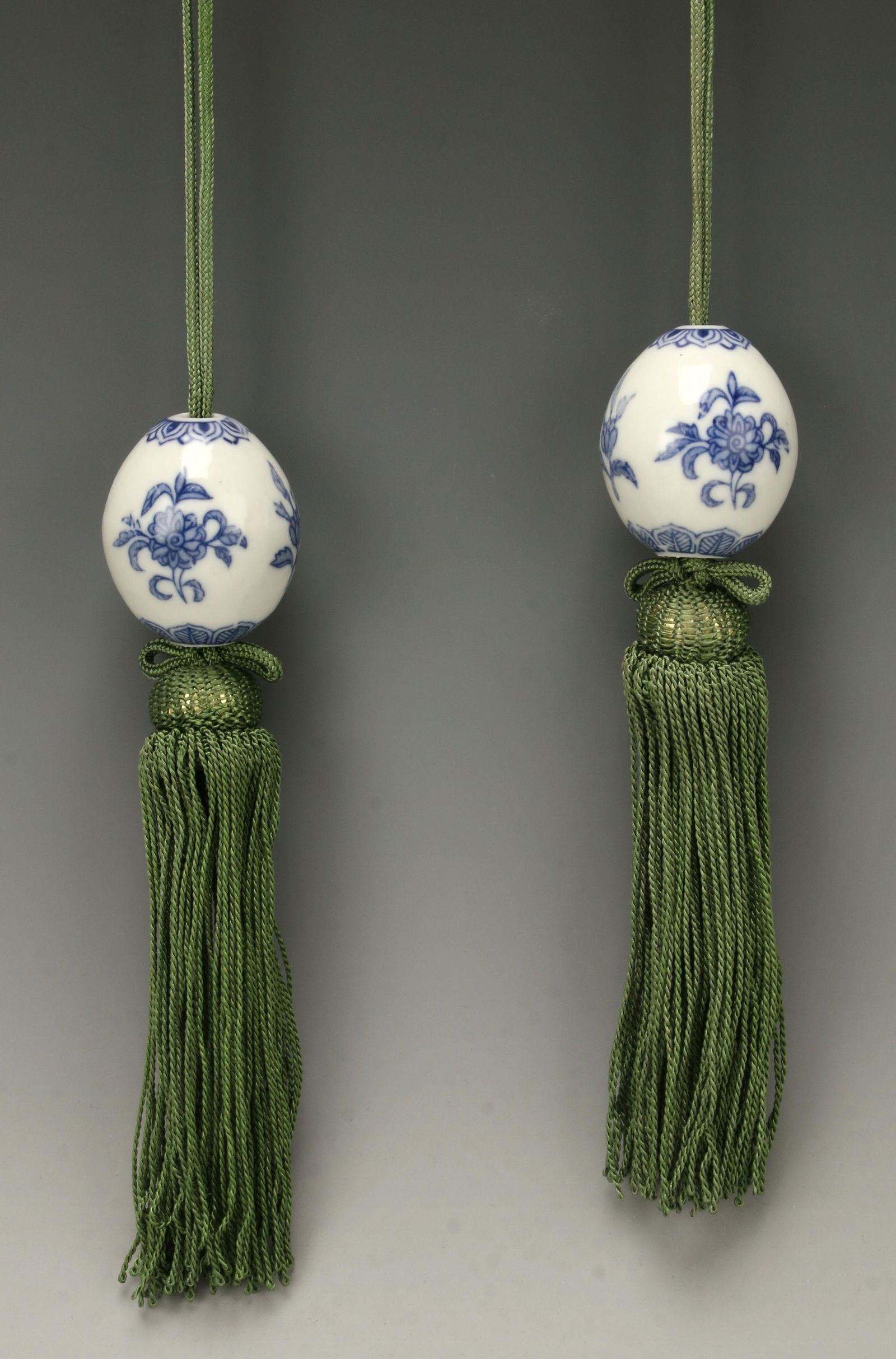 Blue & White Scroll Weights