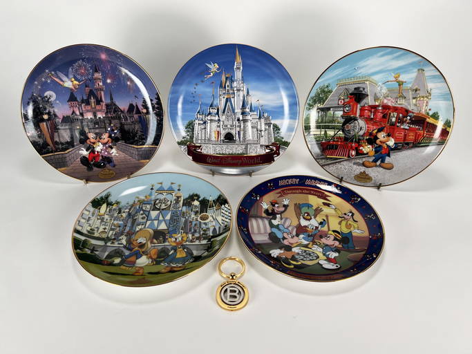 5 Commemorative Disney Plates