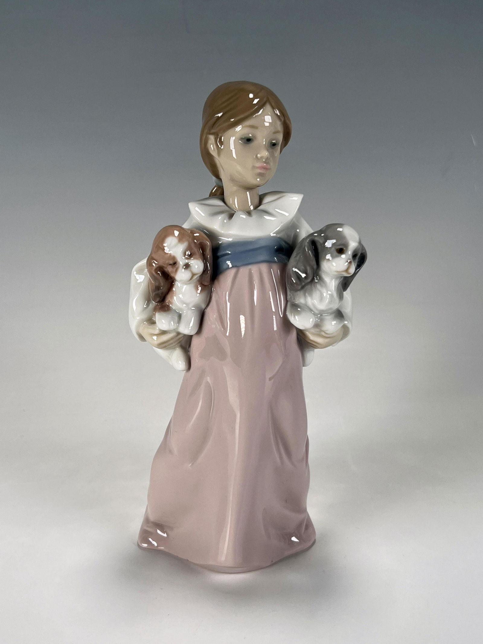 Lladro Porcelain Arms Full Of Love Girl