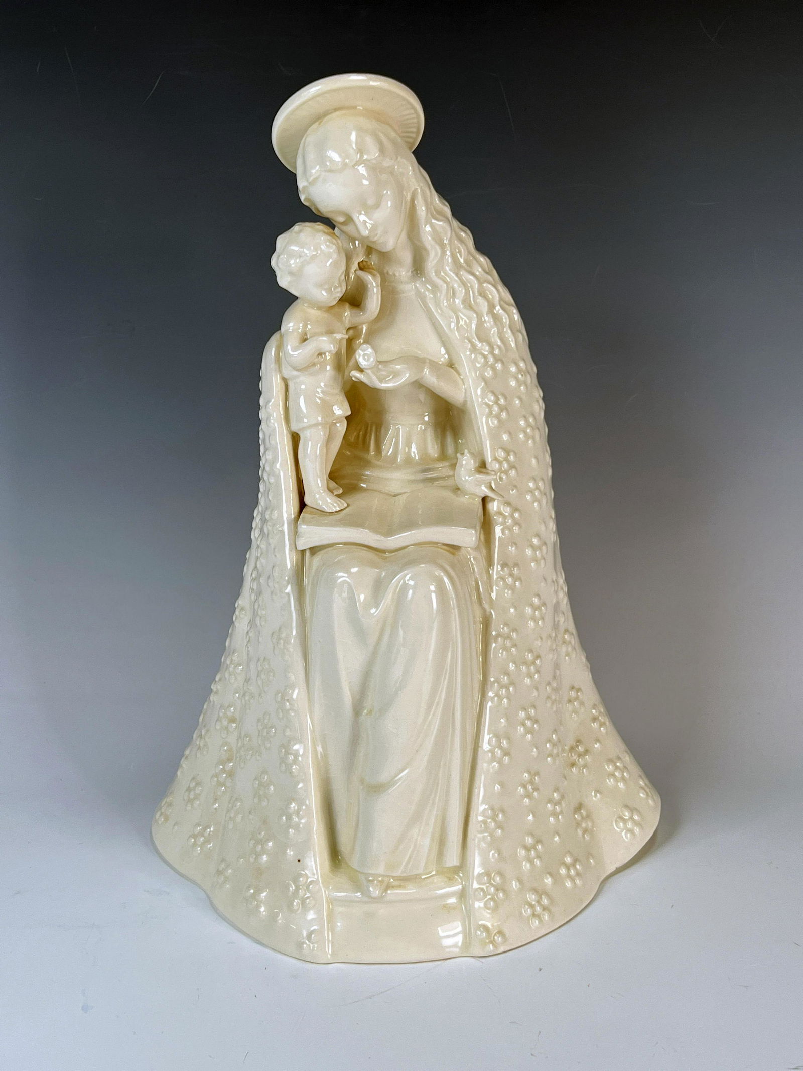 Goebel Hummel Virgin Mary & Child