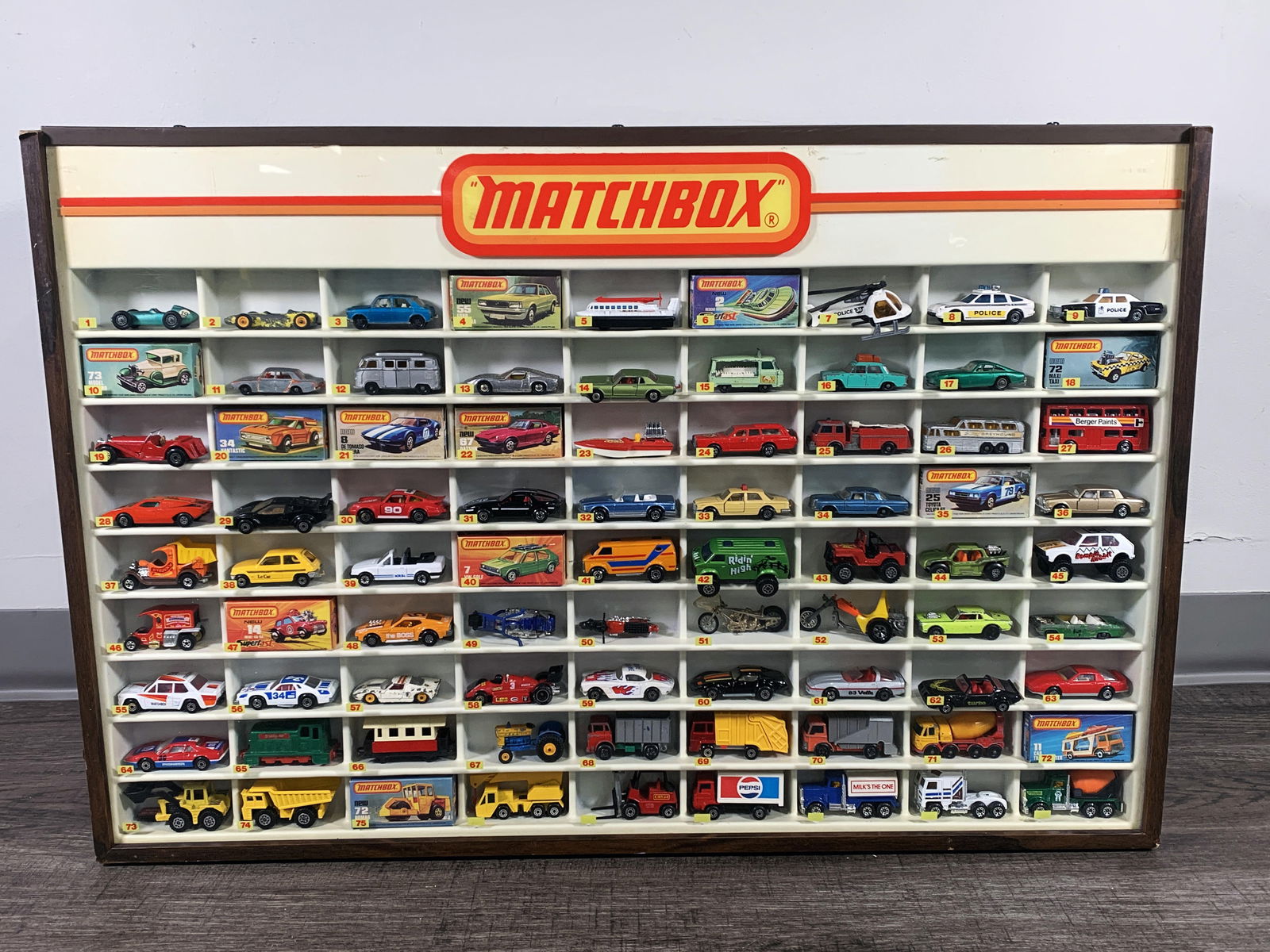 Matchbox Display Case With Cars