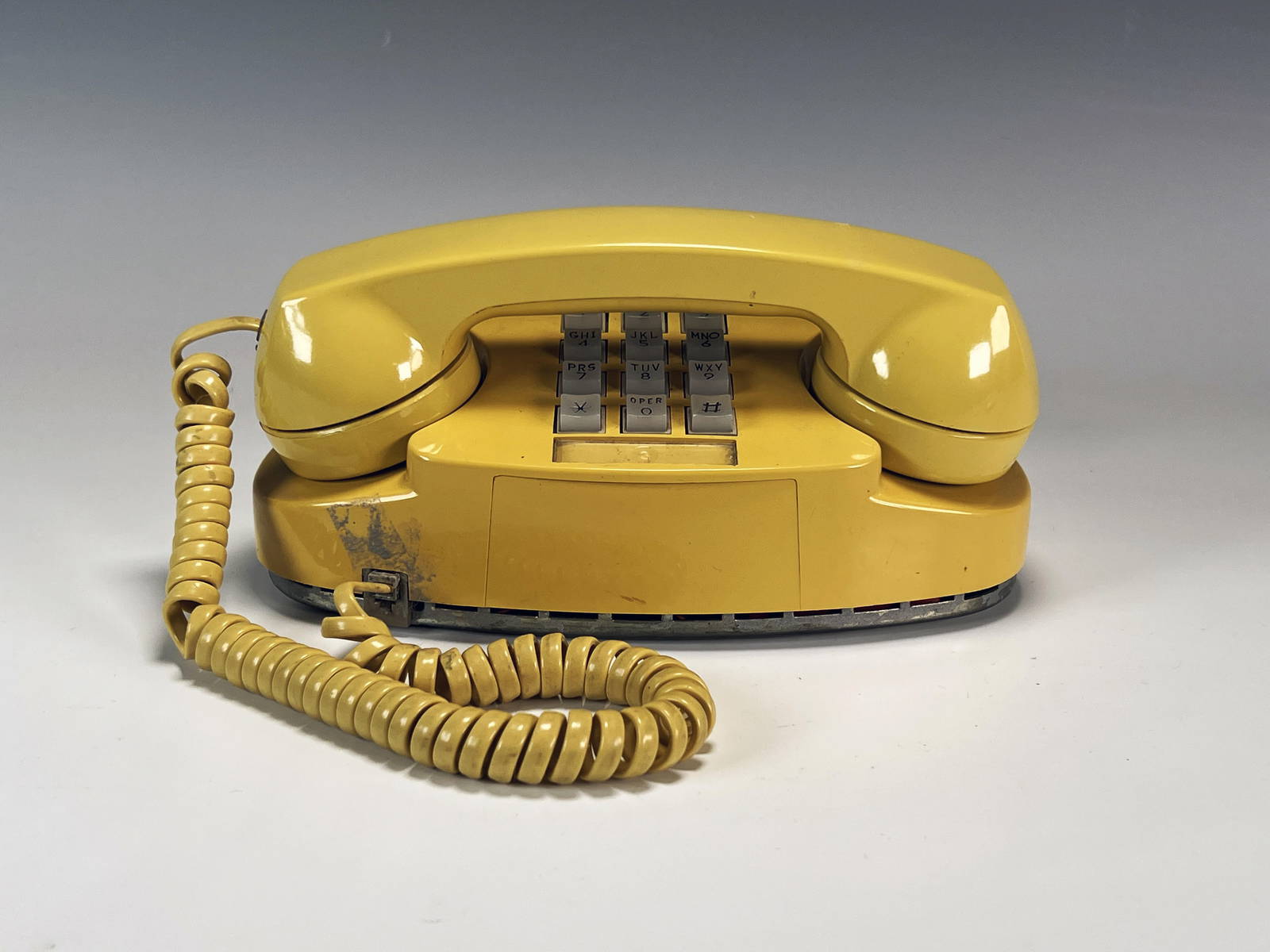 Vintage Western Electric Princess Telephone Auction