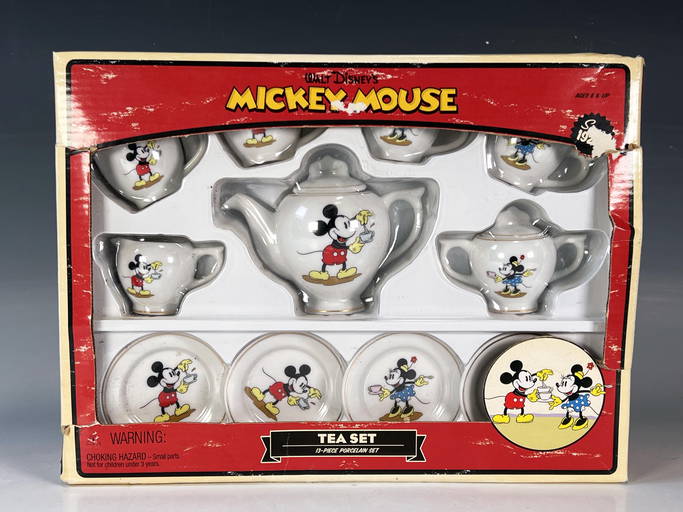 Vintage 80s Mickey Mouse Tea Set