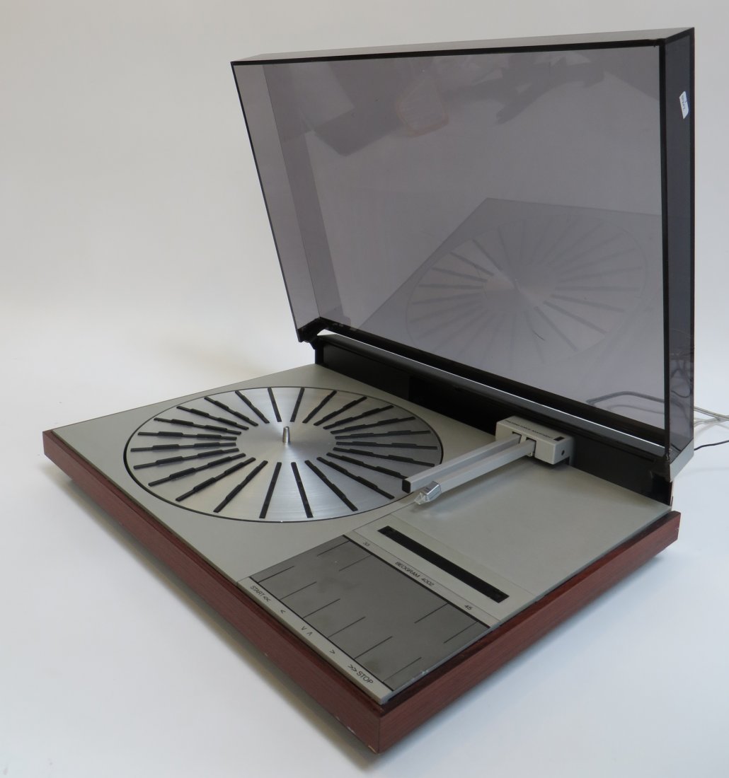 Bang & Olufsen Beogram 4002 Turntable