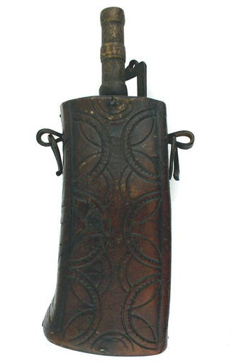 North African horn wood powder flask 19th Century - Jun 26, 2021 ...