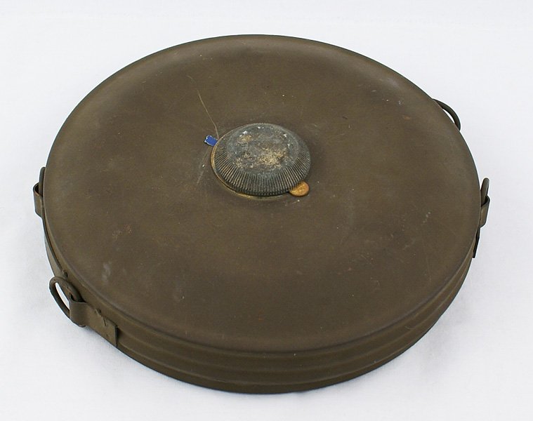 Japanese WWII Type 93 Anti-Personnel mine - Jun 07, 2013 | Mohawk Arms ...