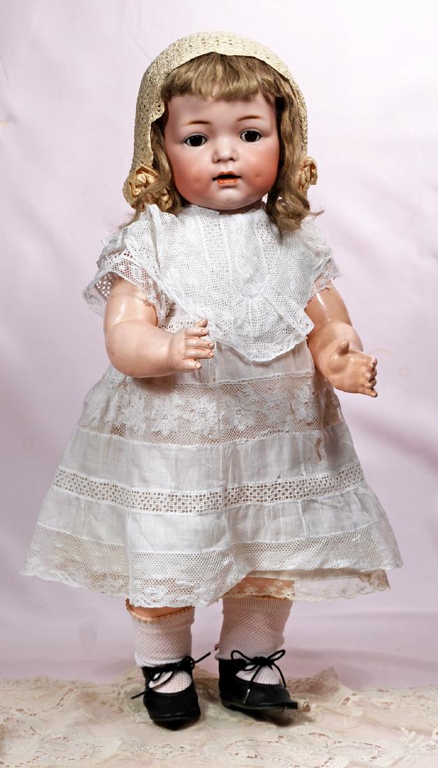 102. ADORABLE KAMMER & REINHARDT, MODEL 121, TODDLER.