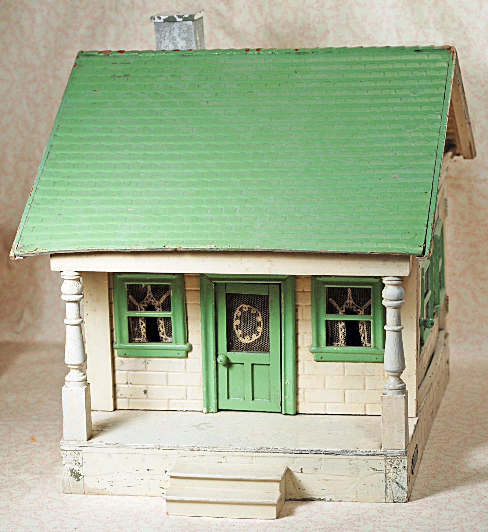 Schoenhut Doll House