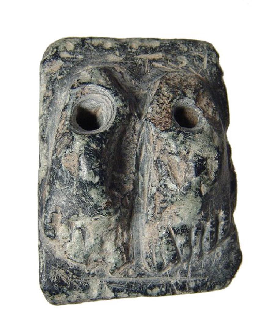 An interesting ancient serpentine stone statuary base