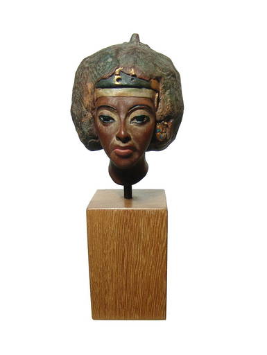 Attractive Replica Head Of The Egyptian Queen Tiye