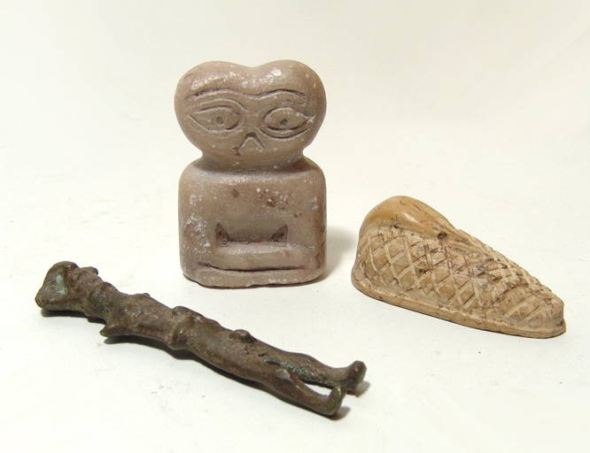 A Group Of Three Reproductions Of Antique Objects