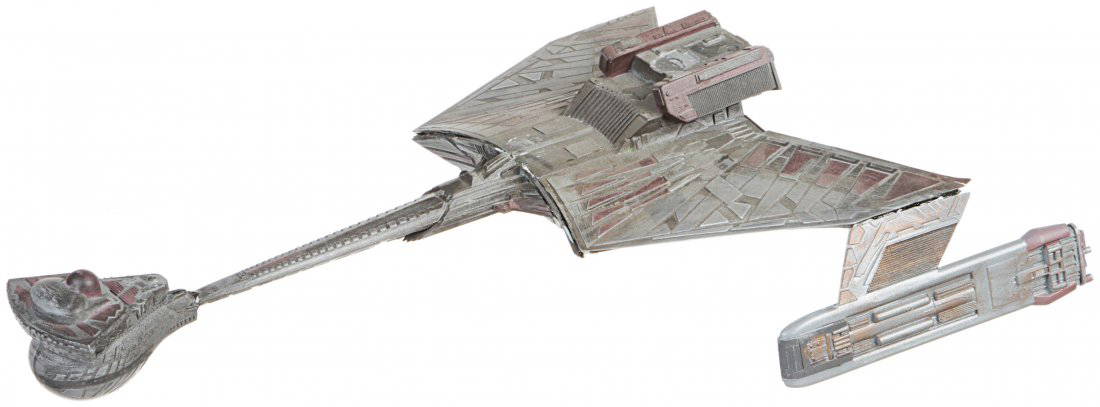 Star Trek: Deep Space Nine Klingon Battle Cruiser