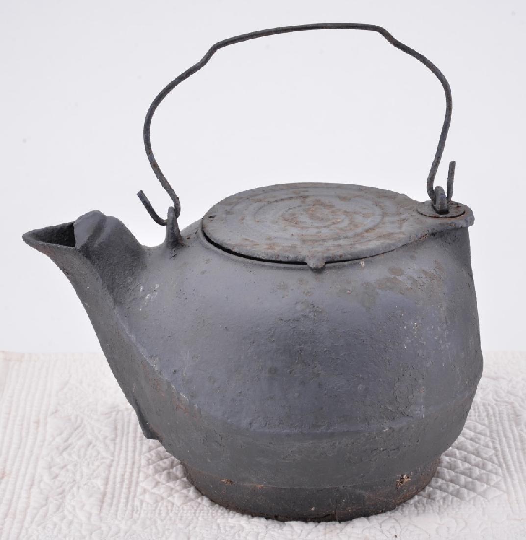 ANTIQUE CAST IRON VINTAGE SUGAR SYRUP KETTLE