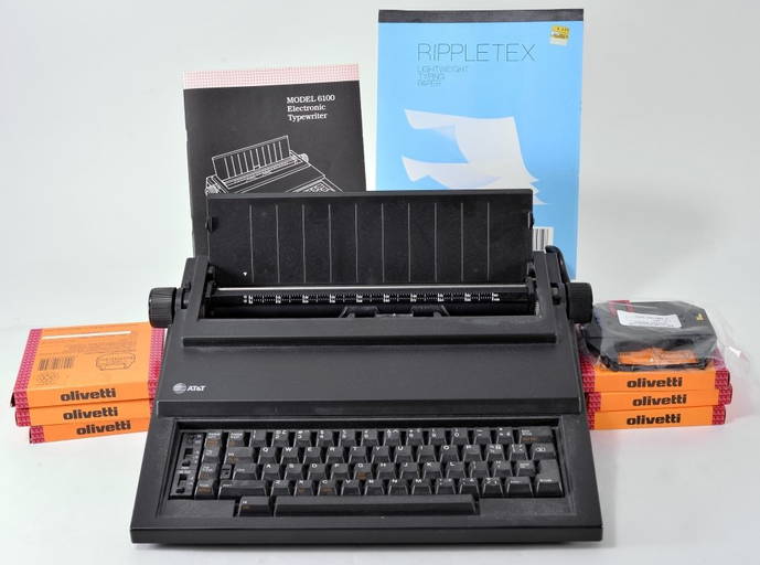 Vintage Model 6100 At&t Electronic Typewriter