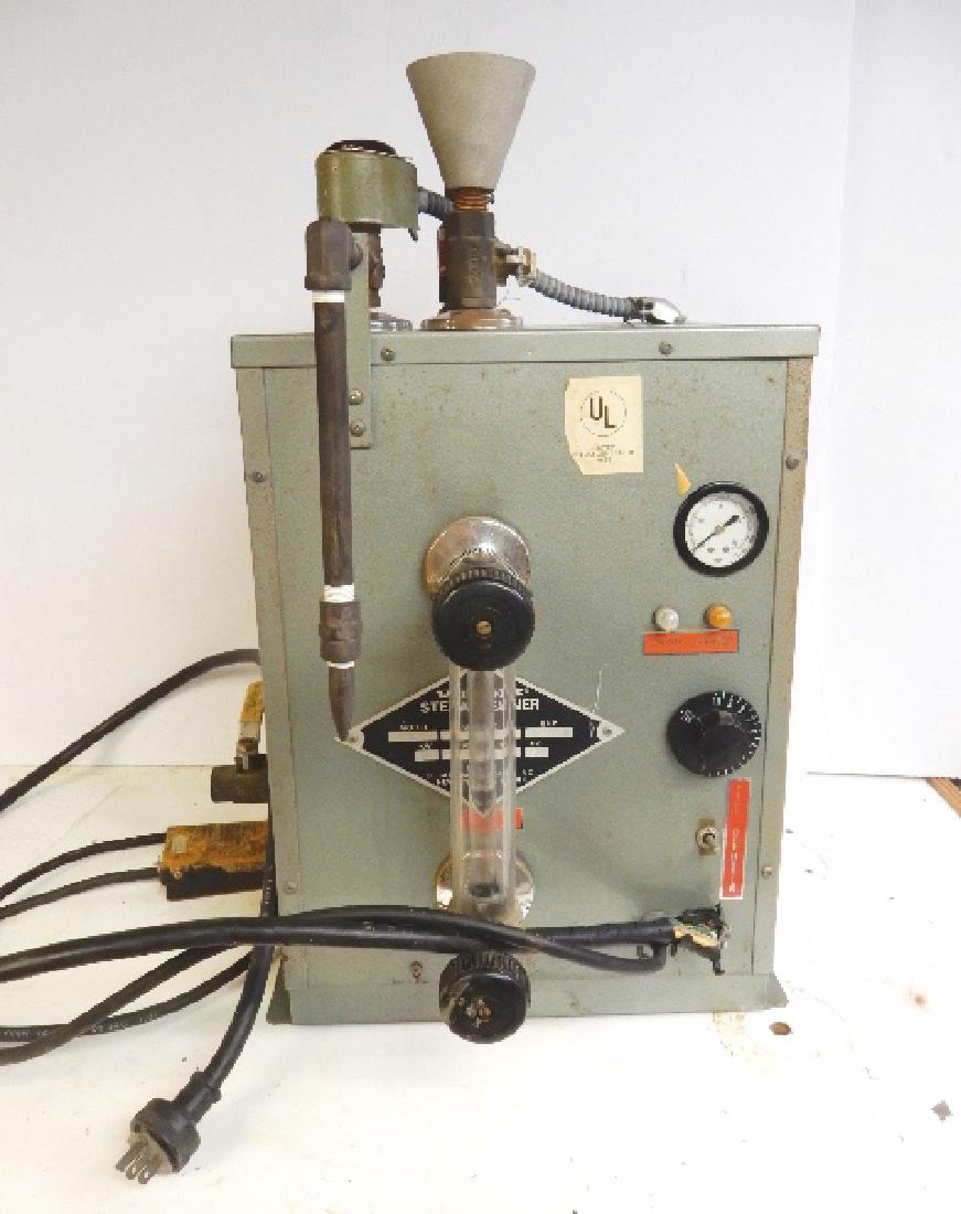 Vigor Steam Cleaner CL870 - Mar 12, 2017 | Premier Auction Galleries in OH