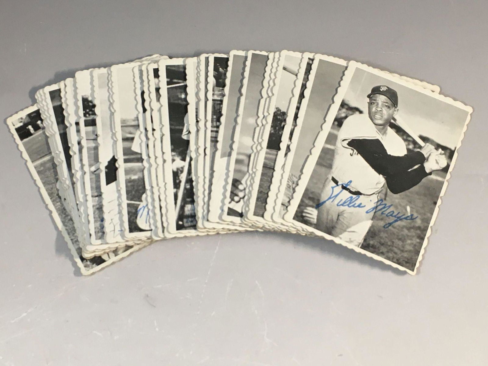 1969 Topps Deckle Edge Complete Set