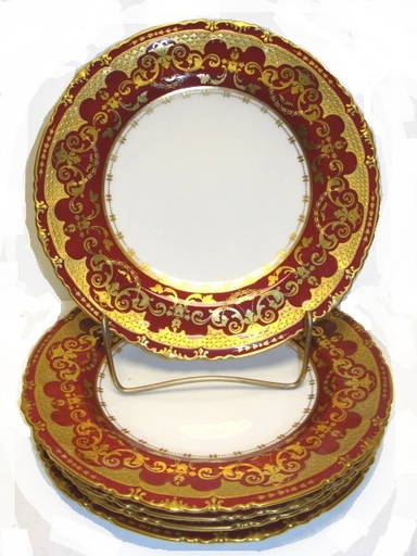 Set Of Five Royal Crown Derby England Plates