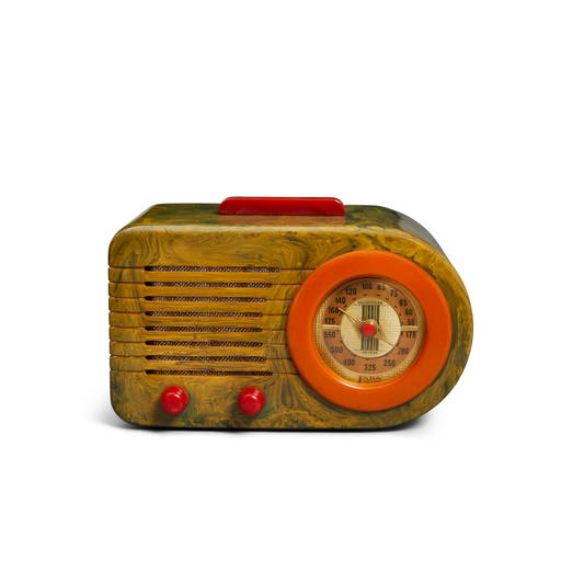 FADA (FOUNDED 1920) 189 All-American Radio1940blue catalin cabinet with ...