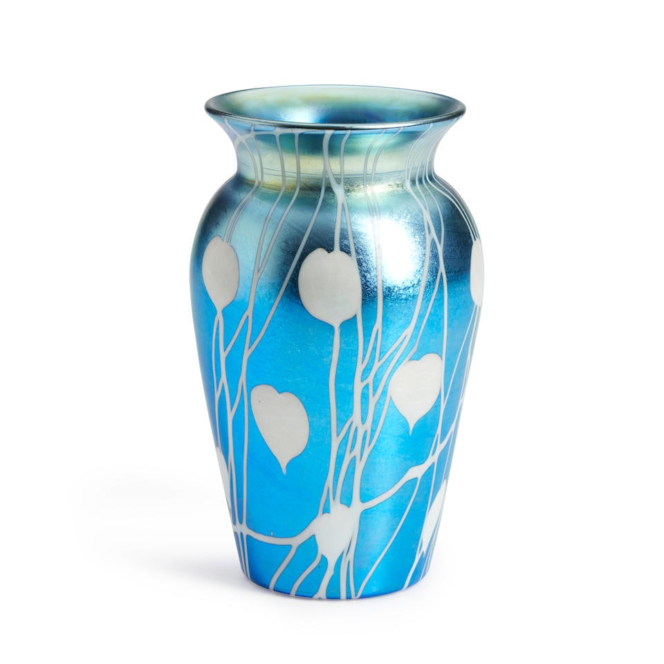 Victor Durand (1870-1931) 'hearts And Vine' Glass Vase, Vineland, New ... Victor Durand (1870-1931) 'hearts And Vine' Glass Vase, Vineland, New ...