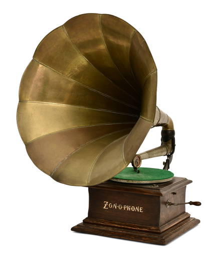 Universal Talking Machine Mfg. Co. "zon O Phone" Phonograph