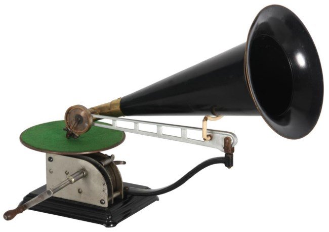 Standard Type Au Talking Machine Phonograph