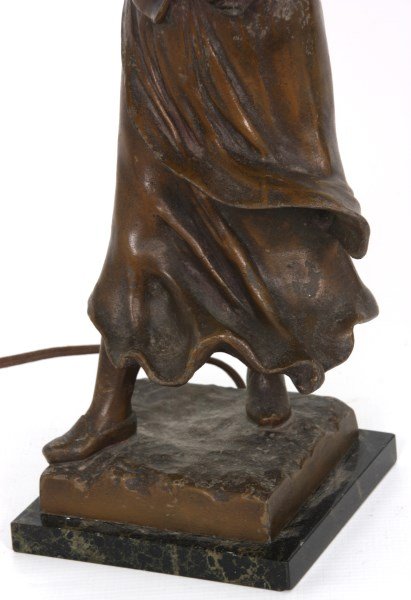 Figural Standing Lamp Sculpture w/ Umbrella : Lot 193
