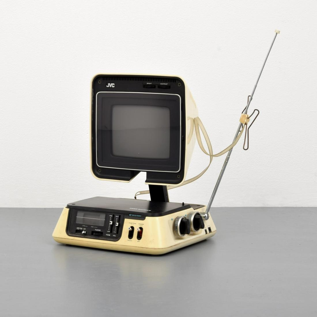 JVC "Video Capsule" Pyramid TV/Radio - Feb 08, 2020 | Palm Beach Modern ...