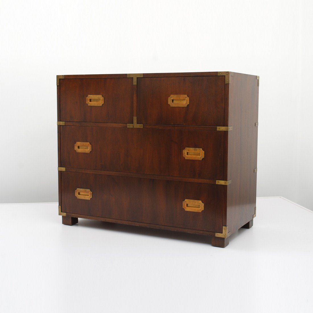 Baker Campaign Style Chest