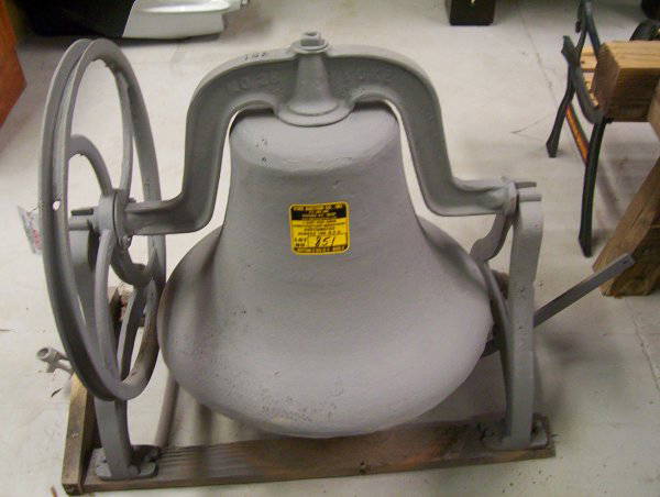 851: VERY OLD CAST IRON SCHOOL BELL YOKE (NO 28) 28' X - Aug 15, 2009 ...
