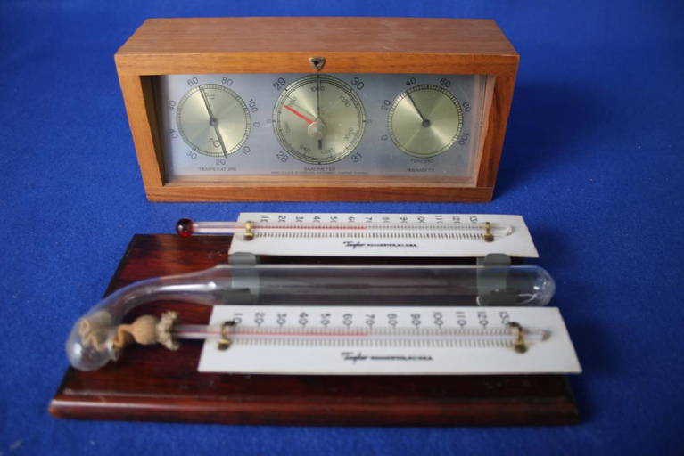 Taylor Wet & Dry Bulb Thermometer & Barometer