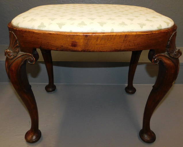 Queen Anne Shell Carved Stool