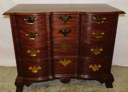 Henkel Harris Four Drawer Bachelors Chest: