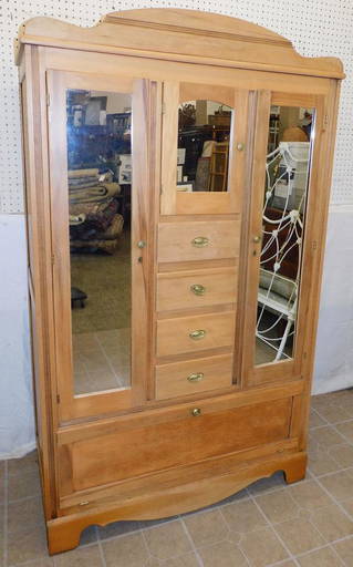 Antique Cherry Chifforobe (#0685) on Sep 28, 2022 | Langston Auction ...
