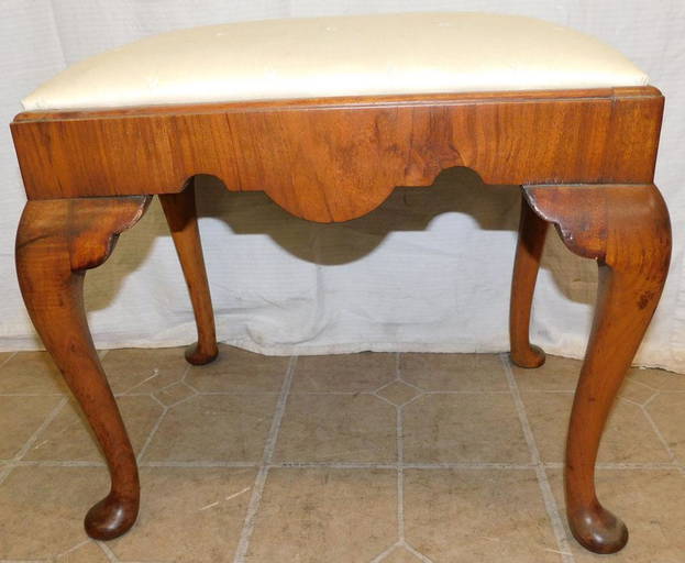 Antique Walnut Queen Anne Bench (#0603) on Jan 02, 2023 | Langston ...